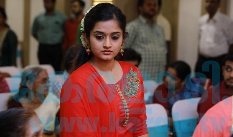 Malayalam Serial Actress List - Appearing in Asianet, Zee Keralam, Surya TV , Mazhavil Manorama ...